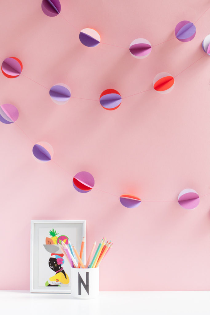 3D Paper Circle Garland - easy DIY - YES! we made this