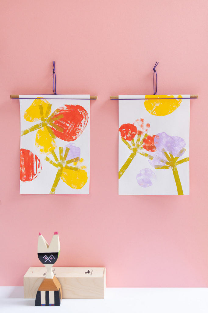 How to Make a DIY Artwork Display - YES! we made this
