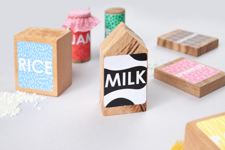 DIY Play Food Labels Template - YES! we made this